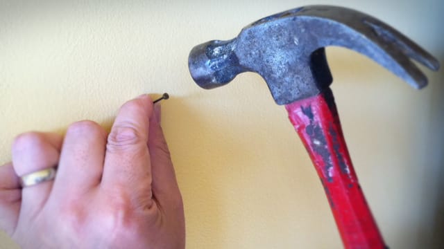 Hand Tool Safety – chbullsafetytraining.com